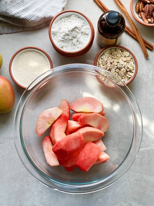 How To Make Small Batch Lucy Glo Apple Crisp - The Vgn Way