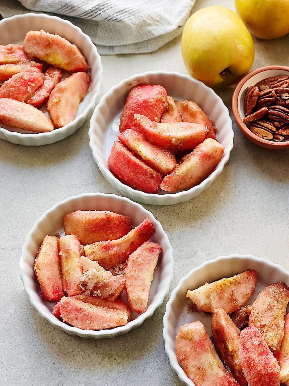 How To Make Small Batch Lucy Glo Apple Crisp - The Vgn Way